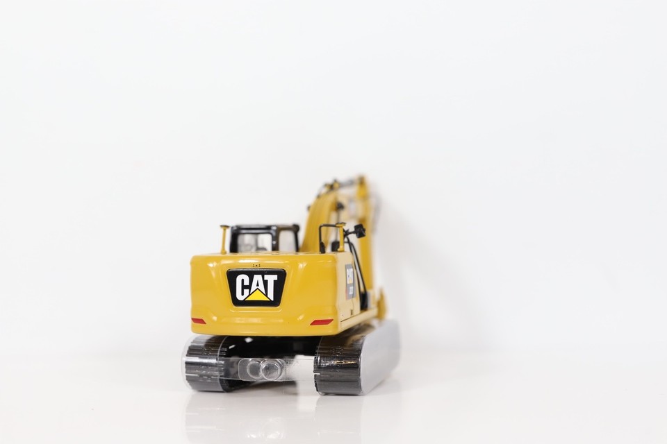 Diecast Masters 85571 1:50 Scale CAT 323 Hydraulic Excavator Next ...