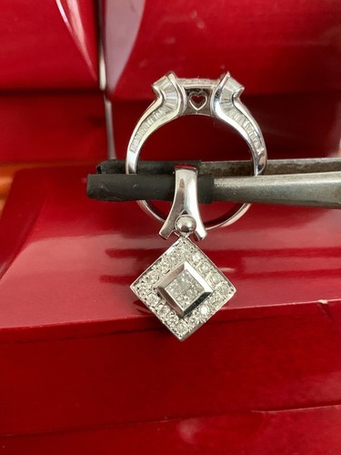 18k White Gold 1.50CT Princess Invisible Baguette Round Diamond Ring ...