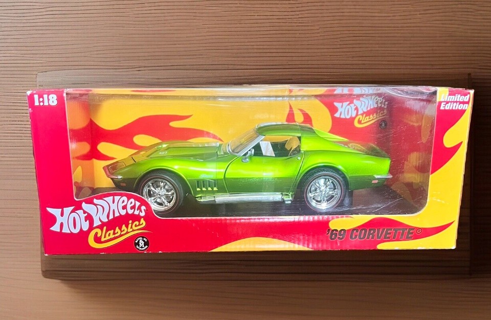 RARE! 2005 Mattel Hot Wheels Classic Custom 69’ Corvette Spectra Flame Lime 1:18 | eBay