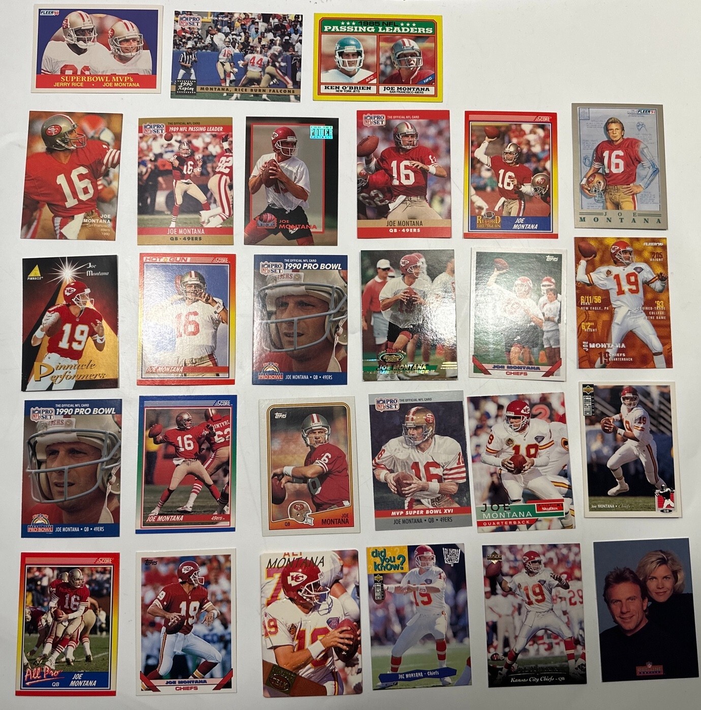 Lot of 27 Joe Montana 49ers/Chiefs Cards (Hall of Famer/4x Superbowl ...