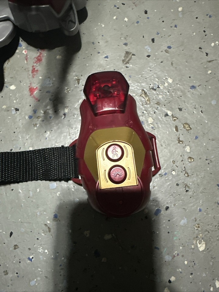 2009 Marvel 12" Iron Man Walking Talking Robot WORKS w Remote NO ...