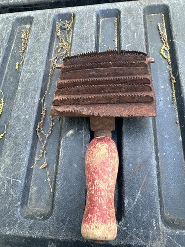 Primitive Antique Horse Curry Comb Wooden Handle Rustic Farm Tool ...