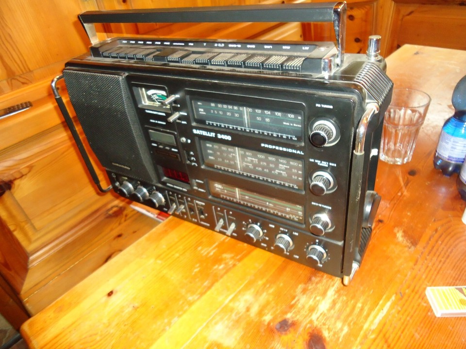 Grundig Satellite 3400 Professional World Receiver Transistor Radio ...