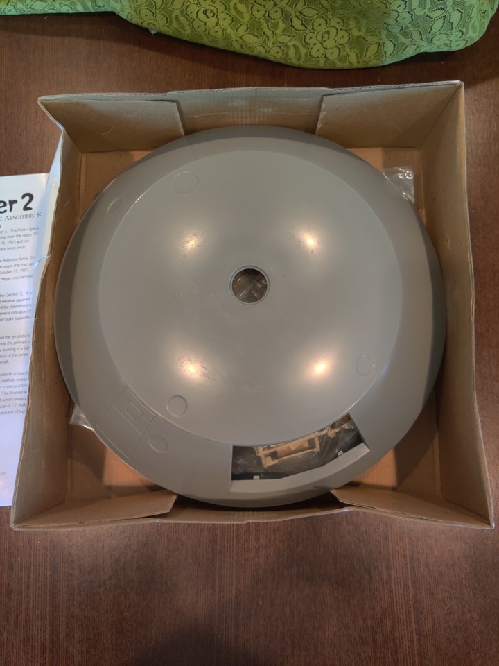 Lost In Space "The Jupiter 2" Model Kit, Polar Lights Model No. 5033 ...