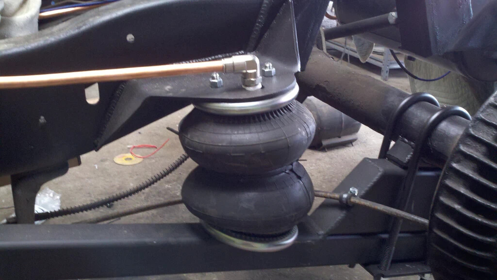 Rear Ekstensive Metal Works 2-Link airmaxxx 2600 For C10 Air Ride ...