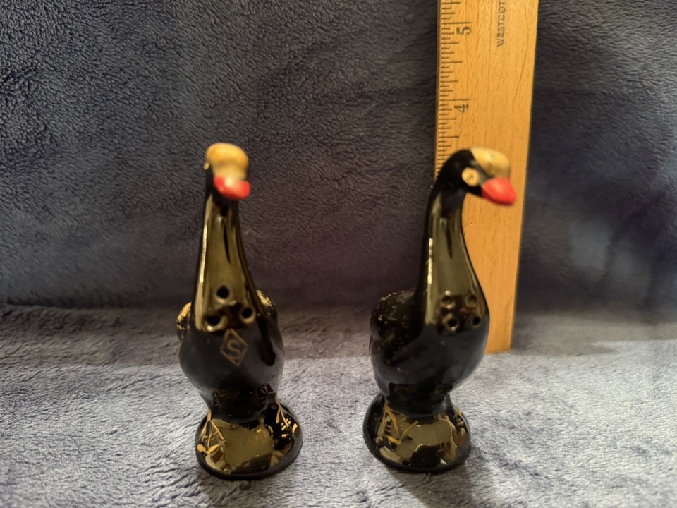 Vintage Ceramic Salt and Pepper Shakers Black Swan Animal Japan Vintage ...