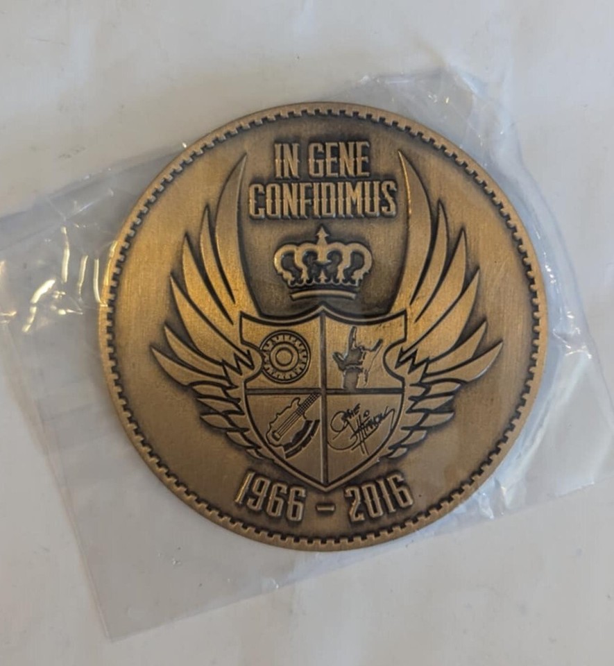 GENE SIMMONS THE VAULT ACTION FIGURE COIN Download Card flyer NEW ...