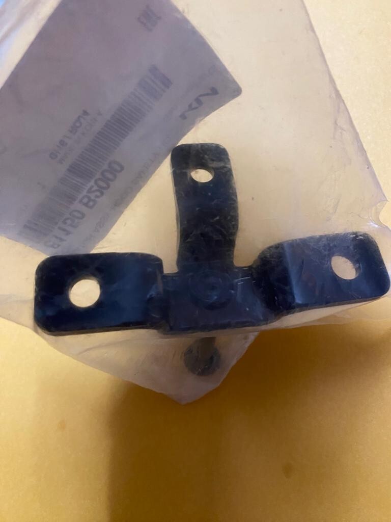 GENUINE OEM KIA CATCH ASSY-HOOD SAFETY HOOK 81150 B2000(BRAND NEW ...