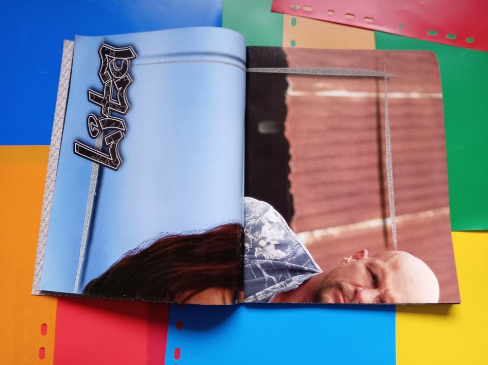 WWF WWE Superstars The Posterbook Divas 10 Giant Posters Rock ...