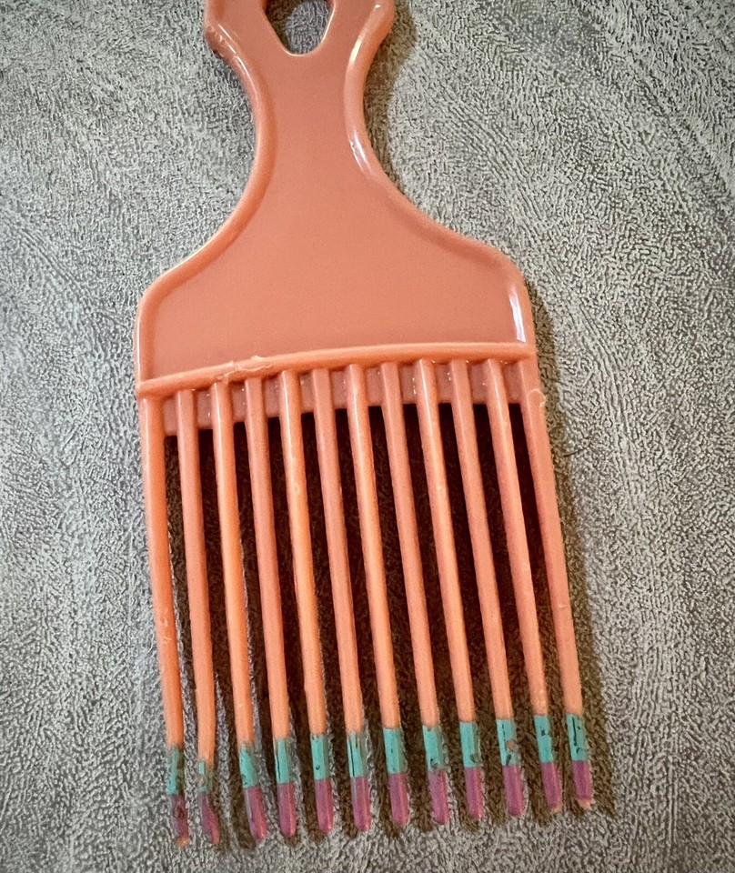 Vintage 1980s USA Patent 4345608 Large Color Dip Hair Pick Lift Comb ...