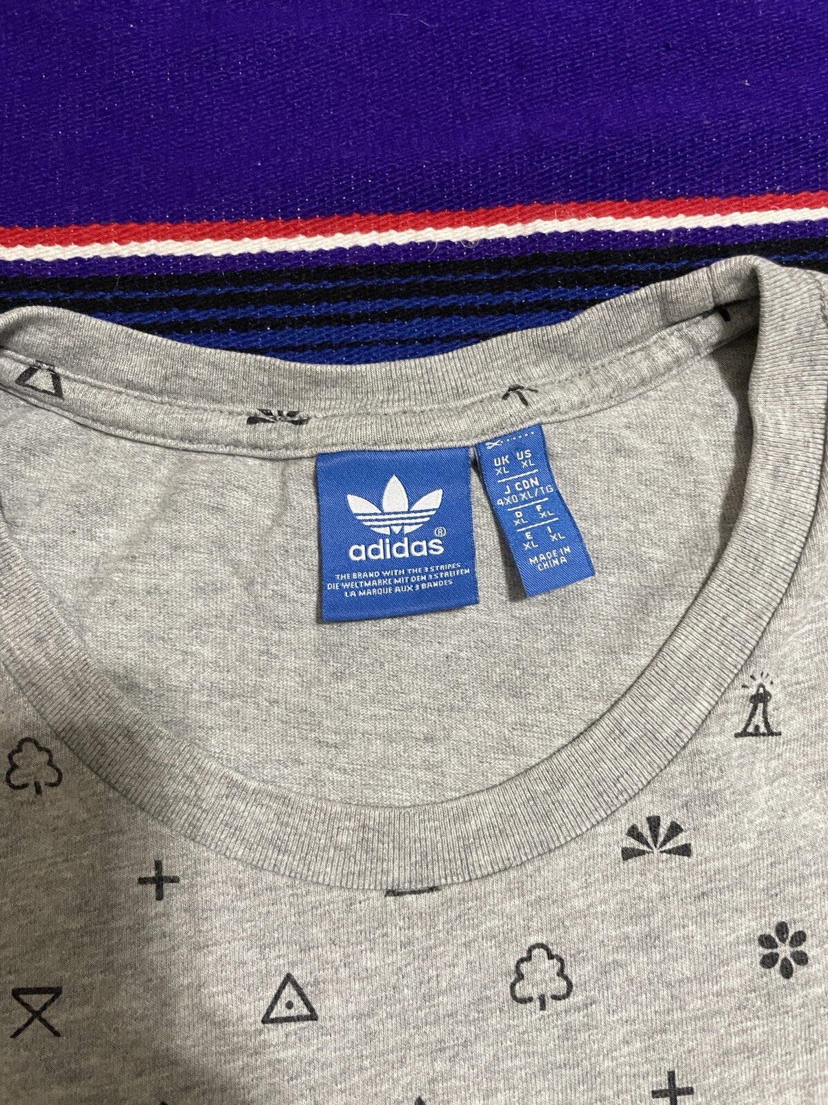 Adidas Originals grey symbols & pattern tee mens XL - Gem