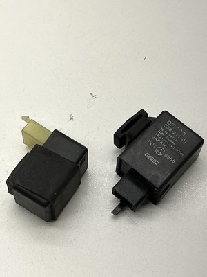 #140 98-07 Honda Shadow VT1100C VT 1100C Spirit OEM FUEL CUT TURN ...