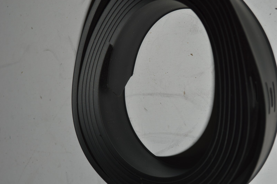 MERCEDES W114 W115 LOWER ROCKER PANEL RUBBER UNDERLAY SILL TRIM RH ...