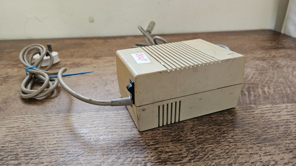 COMMODORE AMIGA A500 ORIGINAL OFFICIAL GENUINE POWER SUPPLY PSU #RS16 ...