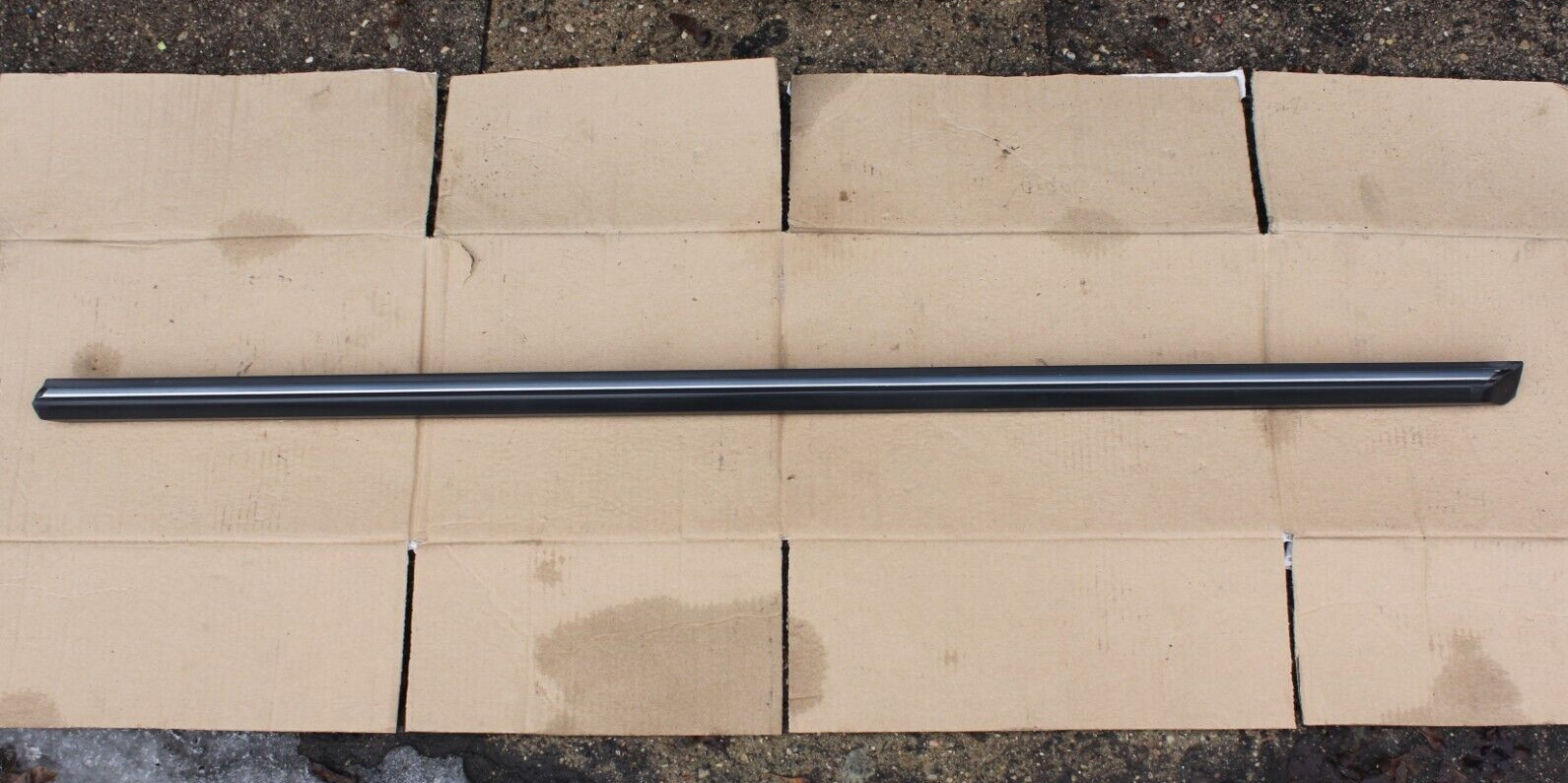 GENUINE ORIGINAL BMW E30 M3 325 2DOOR COUPE CABRIO MOLDING RIGHT SIDE ...