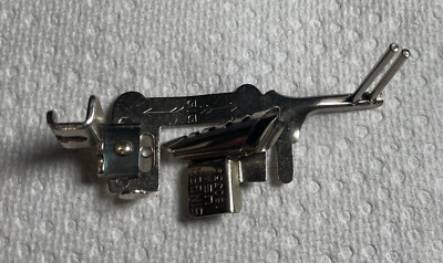 Singer 160359 Slotted Binder Foot Fits Featherweight 221 And Low Shank ...