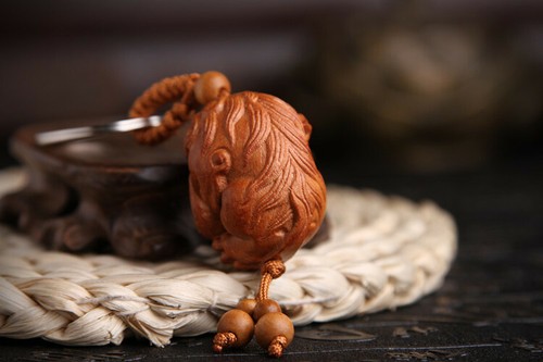 Lion Foo Fu Dog Wood 3D Carving Chinese Fengshui Pendant Key Chain ...