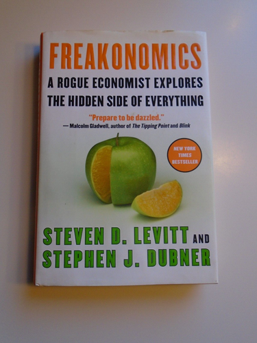 Beautiful SIGNED Copy Of "Freakonomics" By Steven D. Levitt & Stephen ...