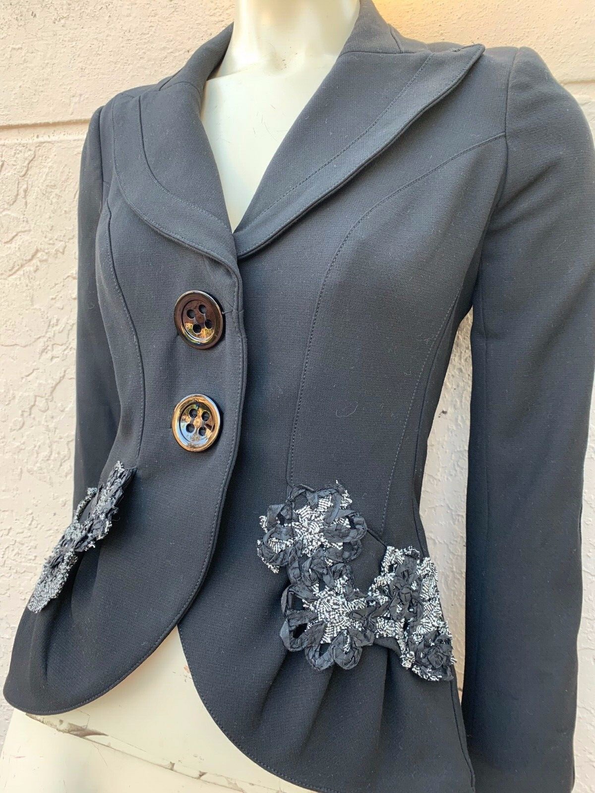 IKITO FRANCE GORGEOUS FITTED WOOL BLEND BLACK JACKET W/ FLORAL POCKET ...