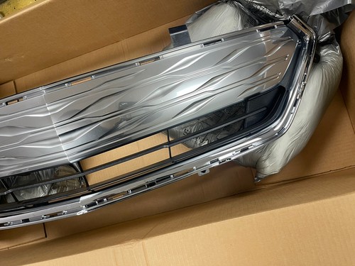 2016-2019 Chevrolet Volt Front Bumper Lower Grille Assembly OEM ...