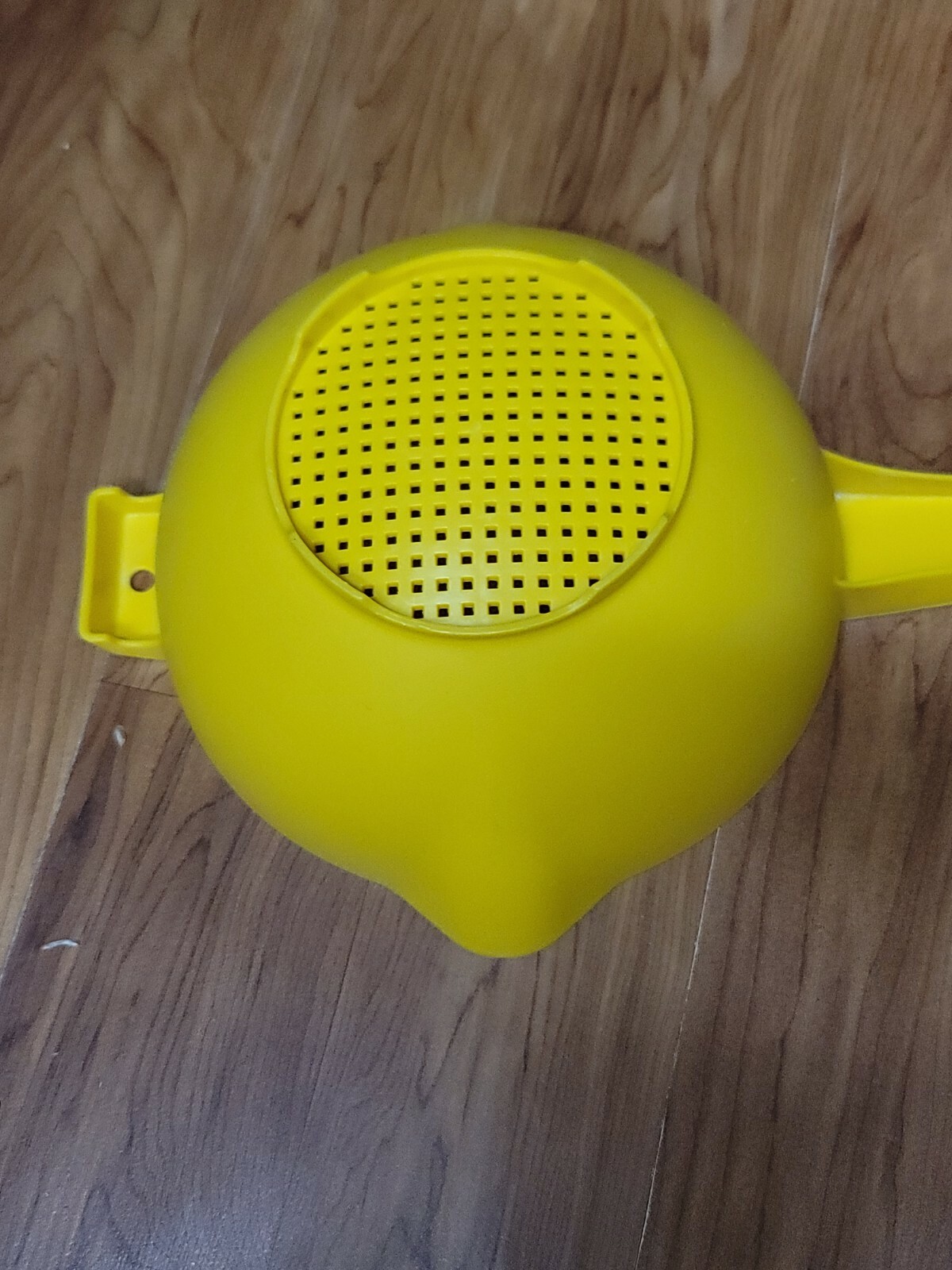Vintage Tupperware 1523 Large 2 Quart Yellow Colander Strainer for sale ...