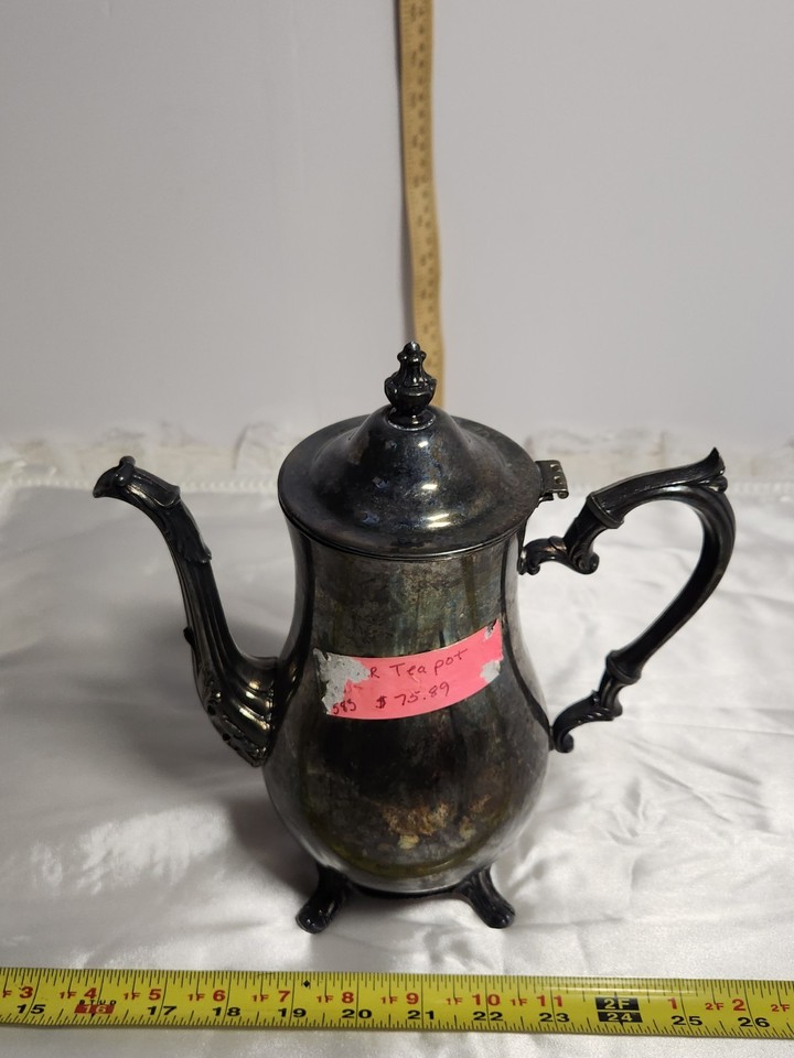 VINTAGE International SILVER CO. COFFEE /TEA POT | eBay