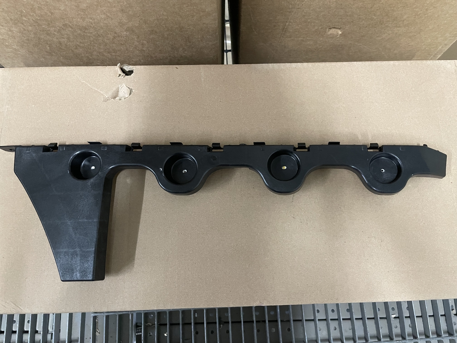 2018-2023 EQUINOX DRIVER SIDE REAR BUMPER GUIDE NEW GM # 23462888 | eBay