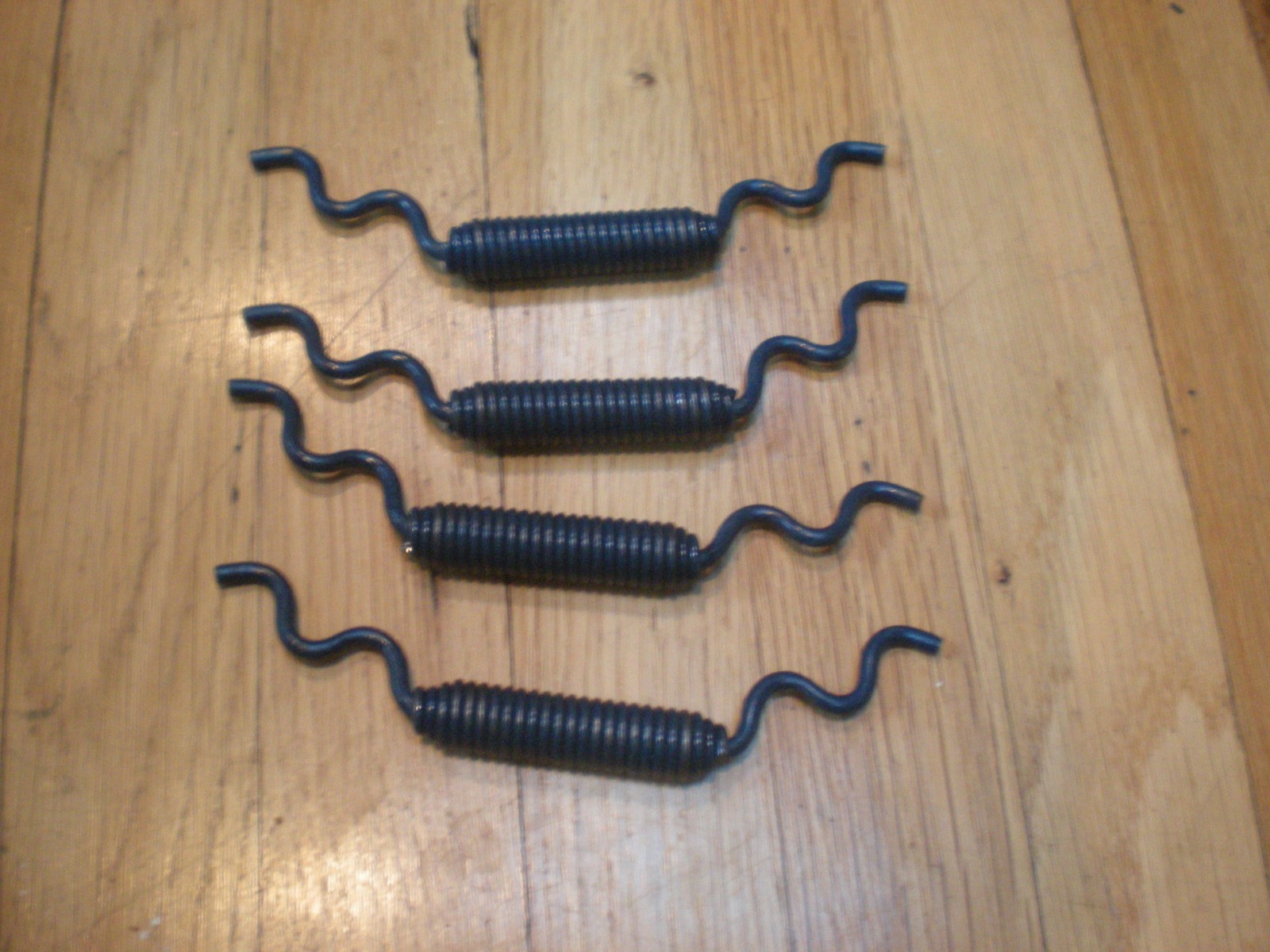 NOS 1989 FORD HEAVY TRUCK BRAKE SHOE HOLD DOWN SPRINGS | eBay