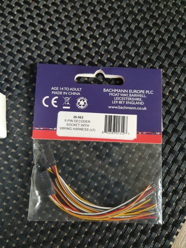 6 pin DCC decoders x3 Bachmann 36-558A & 1x pack of wiring harness (Pk ...