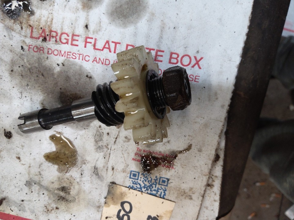 1971 Suzuki TS250 tachometer drive shaft with gear and nut R | eBay