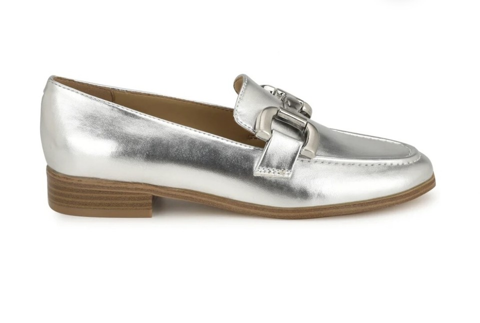 NIB Nine West Womens Lilma Silver Penny Loafer Flats 6 | eBay