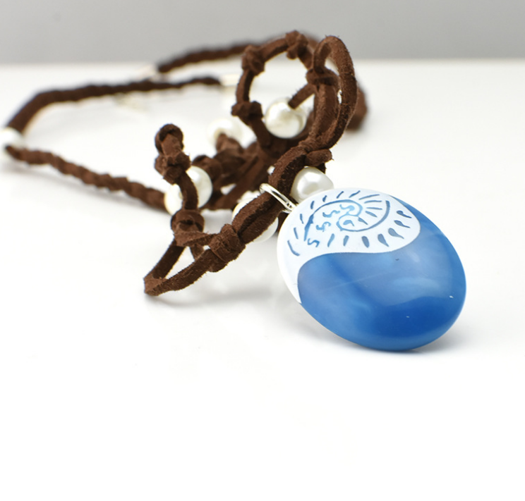 Moana Magical Seashell Heart Necklace Disney Glow in Dark Luminous Girl ...