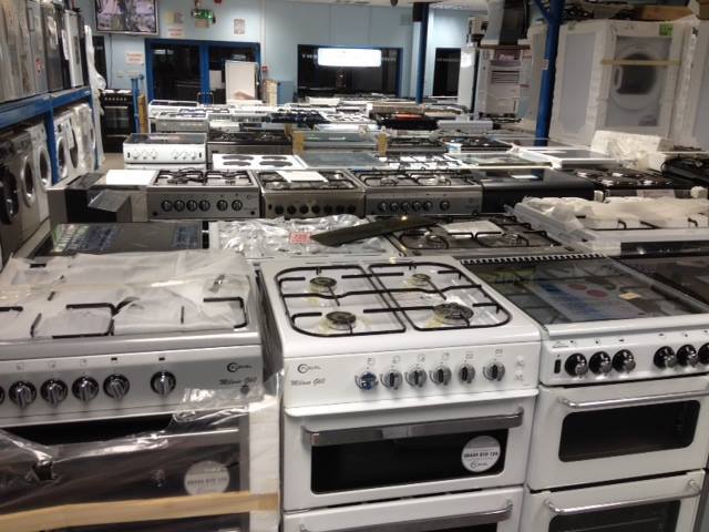 Beko BCFD150 Integrated 50/50 Frost Free Fridge Freezer WHITE 265 Litr ...