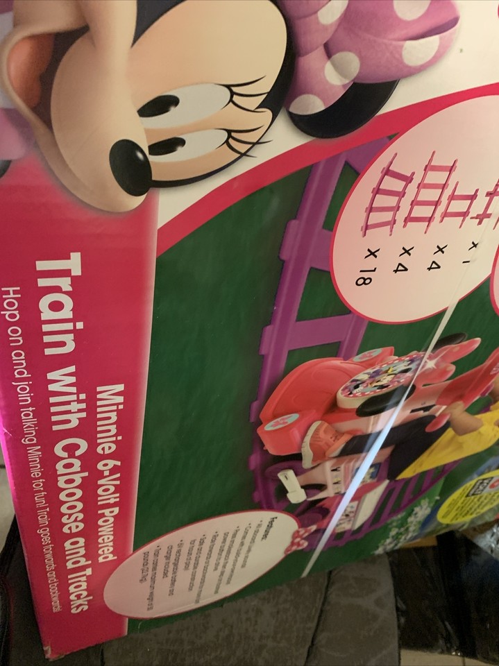 Disney Junior Minnie Train With Caboose And Tracks 6 volt powered ...