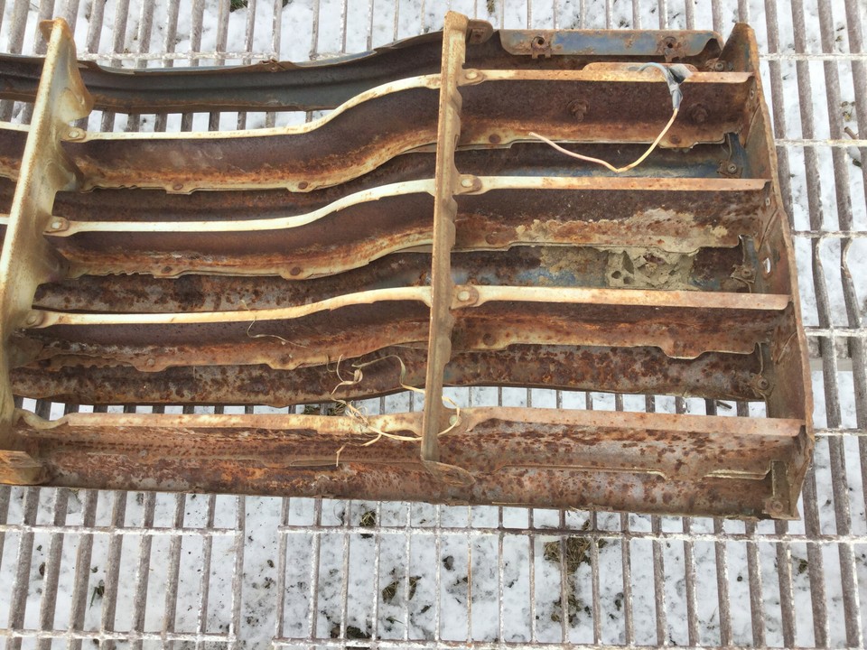 1947 1953 Chevy 3100 Pickup Complete Grill Used Original GM 48 49 50 51 ...