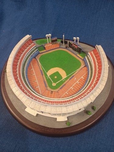 Danbury Mint MLB New York Mets Baseball Shea Stadium Replica Figurine ...