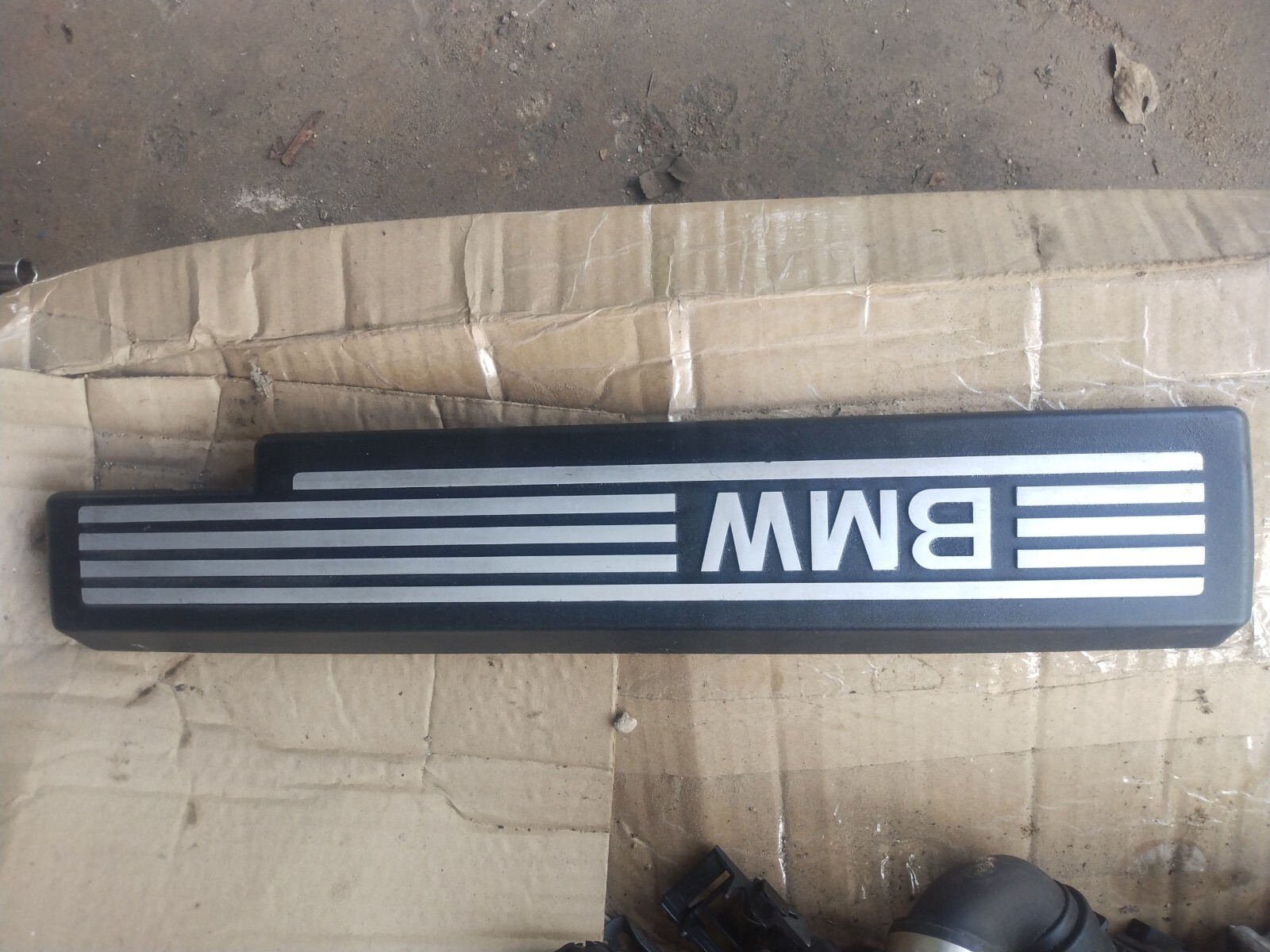 INTAKE MANIFOLD COVER 11617535847 BMW E60 525 528 E90 325 328 E92 E91 ...