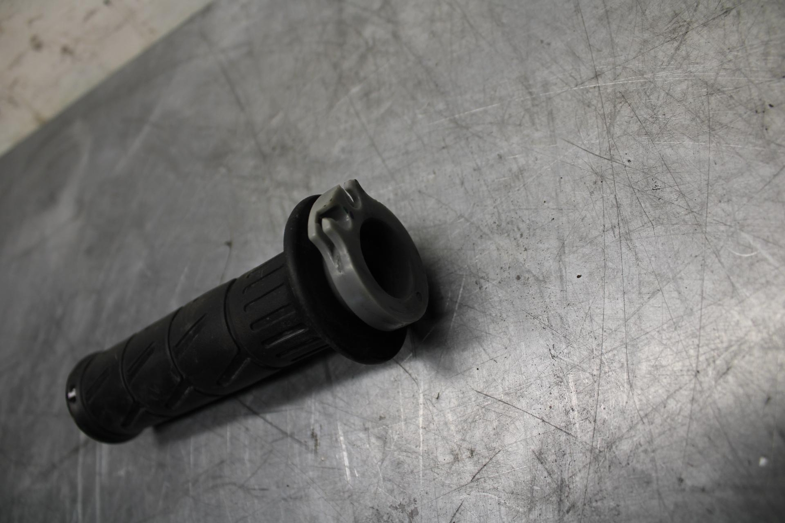 12-17 KAWASAKI NINJA 650 RIGHT THROTTLE GRIP 46075-0564 BB470 for sale ...