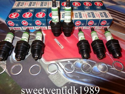 (8)....'NOS’ AC-R44 Spark Plugs w/Green Rings.....GM #5569993.....Made ...