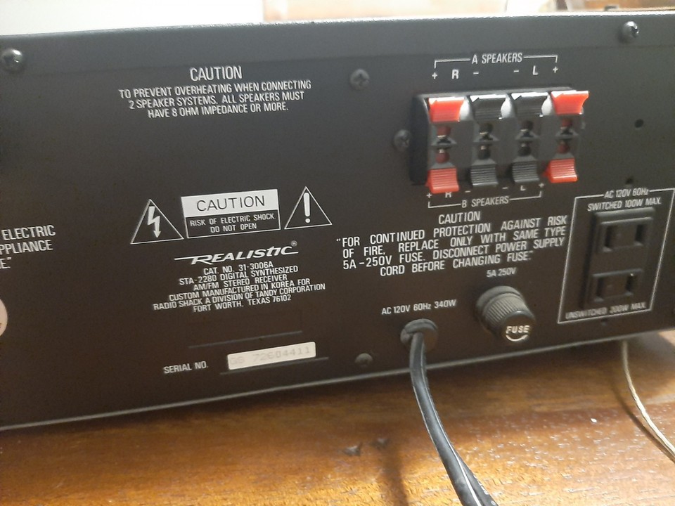 Realistic STA-2280 Digital Synthesized AM/FM Stereo Receiver Wood ...