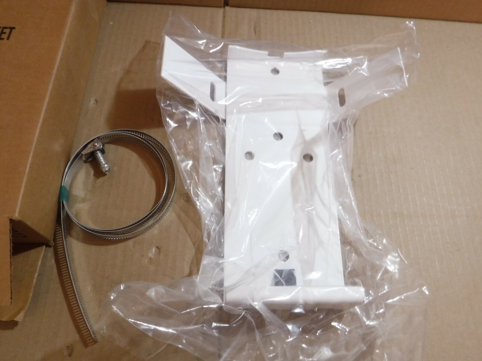 Range Guard 60-9197415-000 Wall Bracket for 4 Gallon Short Cylinders | eBay