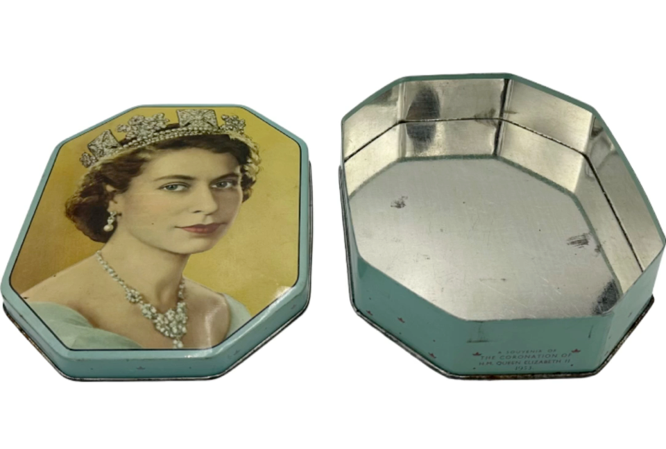 Vintage Queen Elizabeth II 1953 Coronation Tin Metal Box | eBay