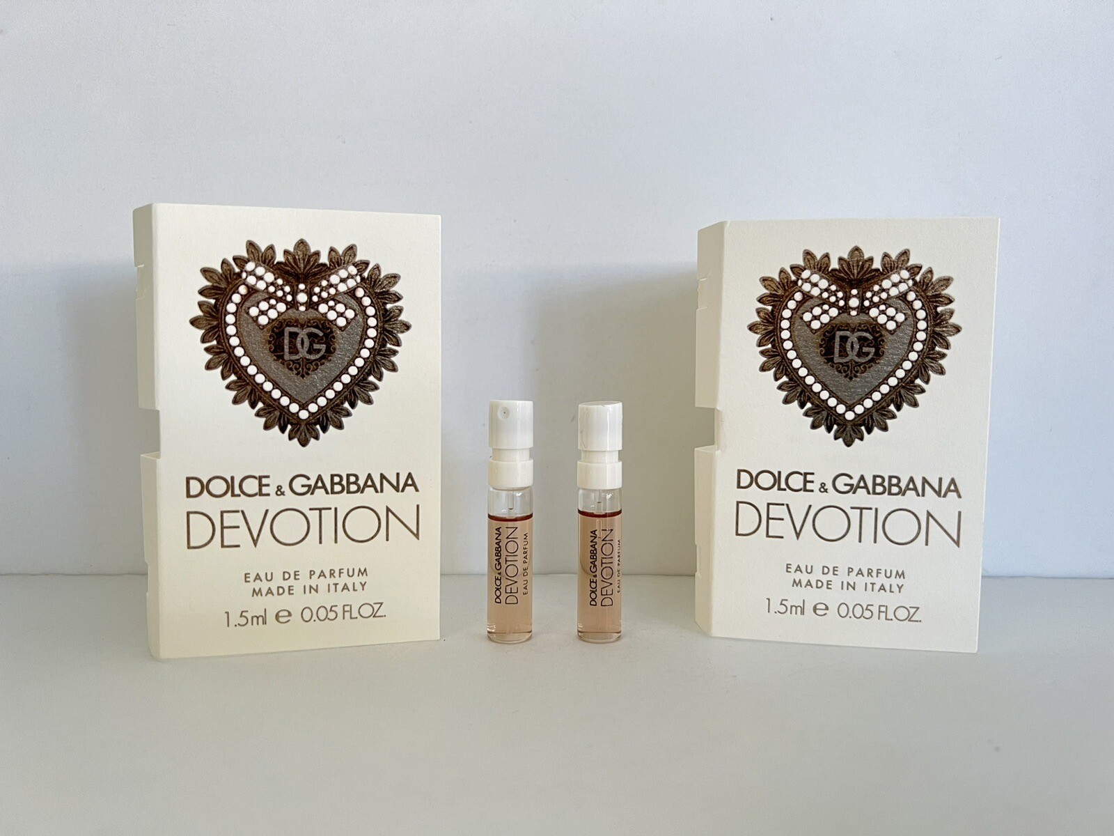 2 DOLCE & Gabbana Devotion Eau De Parfum Spray Samples 1.5ml / 0.05 fl ...