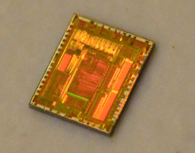 Vintage Intel 83C196LD CPU die: Wafer was diced but dies were never ...