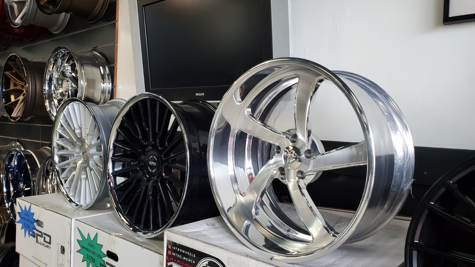 22" Intro Twisted Rally Wheels Brushed w/ Polished Rims & Tires 22x9 ...