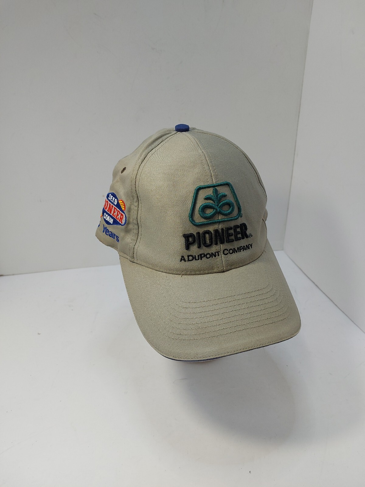 Pioneer Dupont Company Corn Seed 75 Years Gray Hook L… - Gem