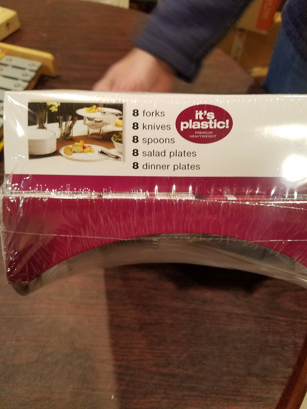 Mozaik FAUX-CHINA (plastic plates) 40 pc set + 8 Champagne flutes ...