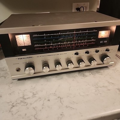 Vintage Realistic DX-160 Solid State Communications Receiver POWERS ON ...