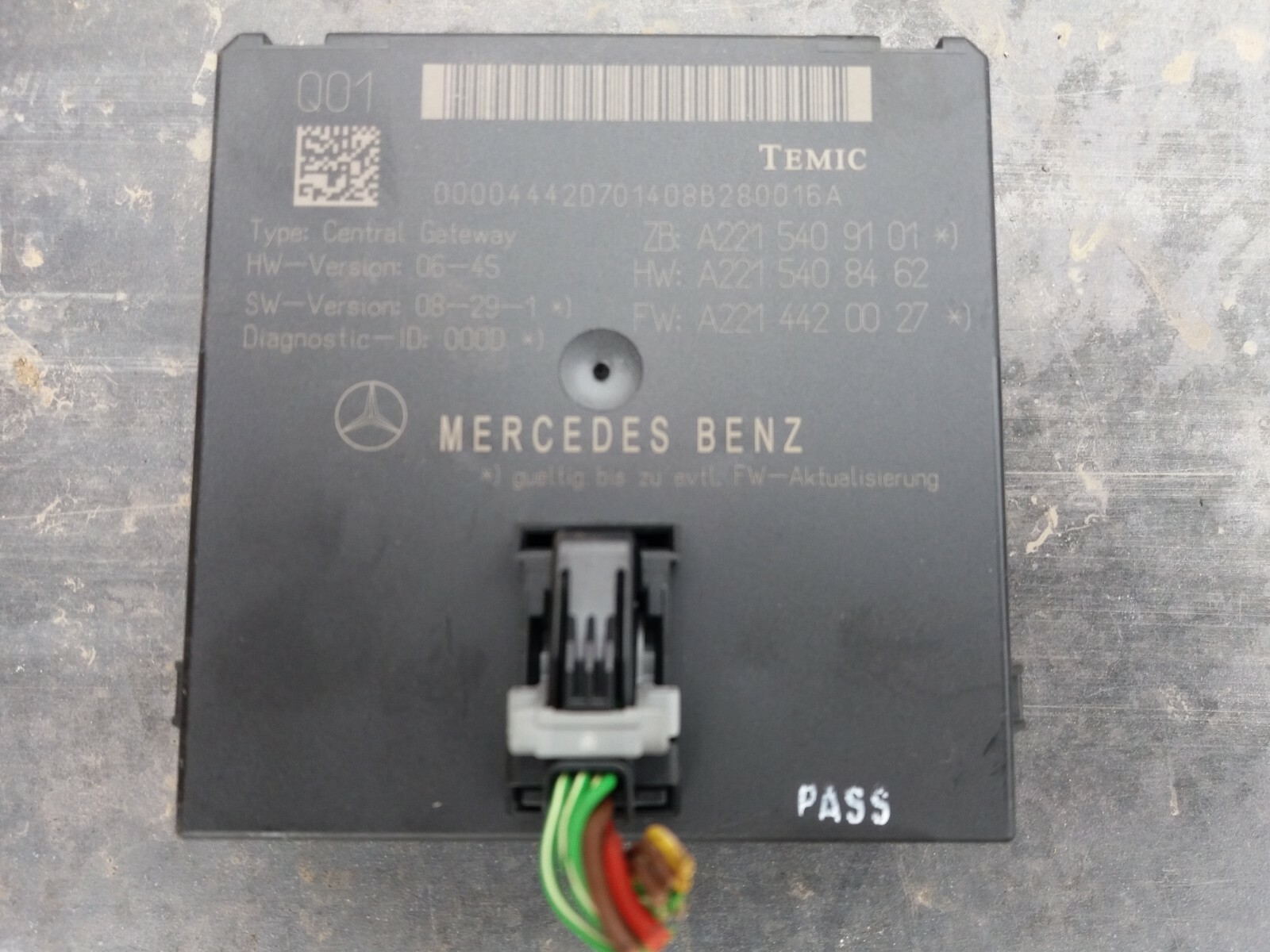 MERCEDES S CLASS W 221 / 2009 / CENTRAL GATEWAY CONTROL MODULE ...