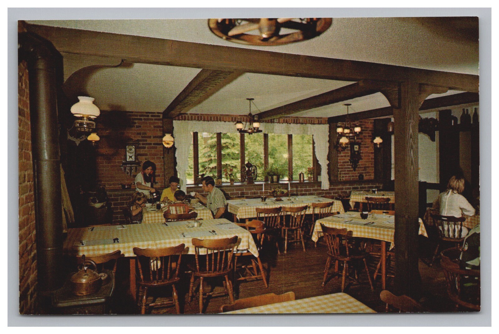 Postcard: IA Bill Zuber's Dugout Restaurant, Dinning, Homestead, Iowa ...